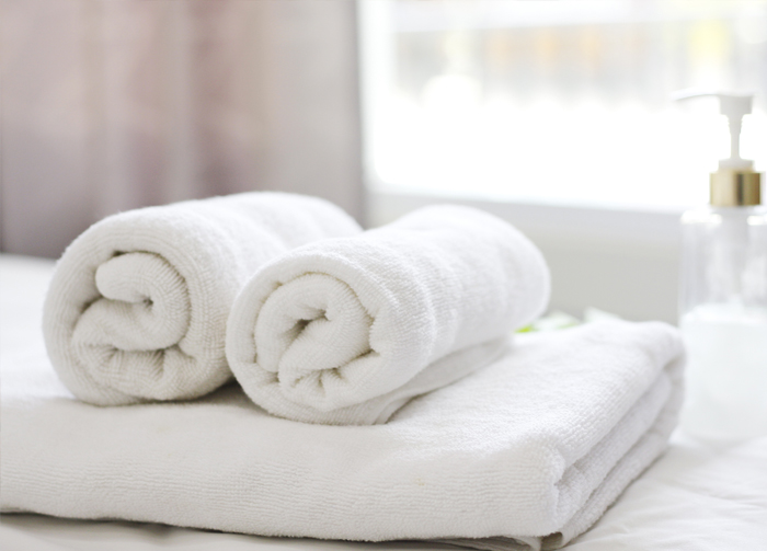 Trusted Linen Service Provider in Oldsmar, FL | Easy Kleen Laundromat